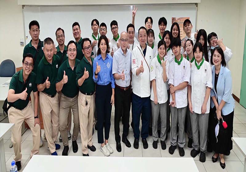 【鮮週報】高餐大攜手醬料領導品牌合辦創意料理賽 選手限時完成三道料理評選前三名及7佳作