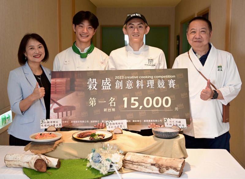 【鮮週報】高餐大攜手醬料領導品牌合辦創意料理賽 選手限時完成三道料理評選前三名及7佳作